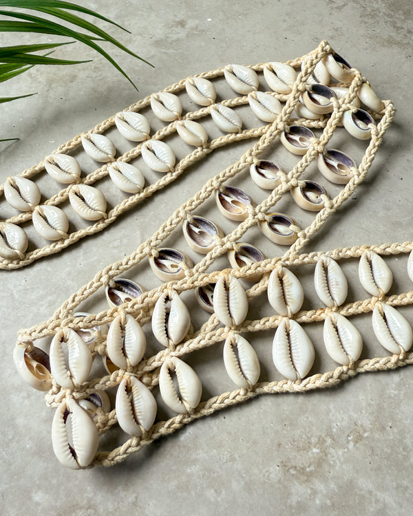 90s Macrame & Cowrie Shell Belt - Lucky Vintage